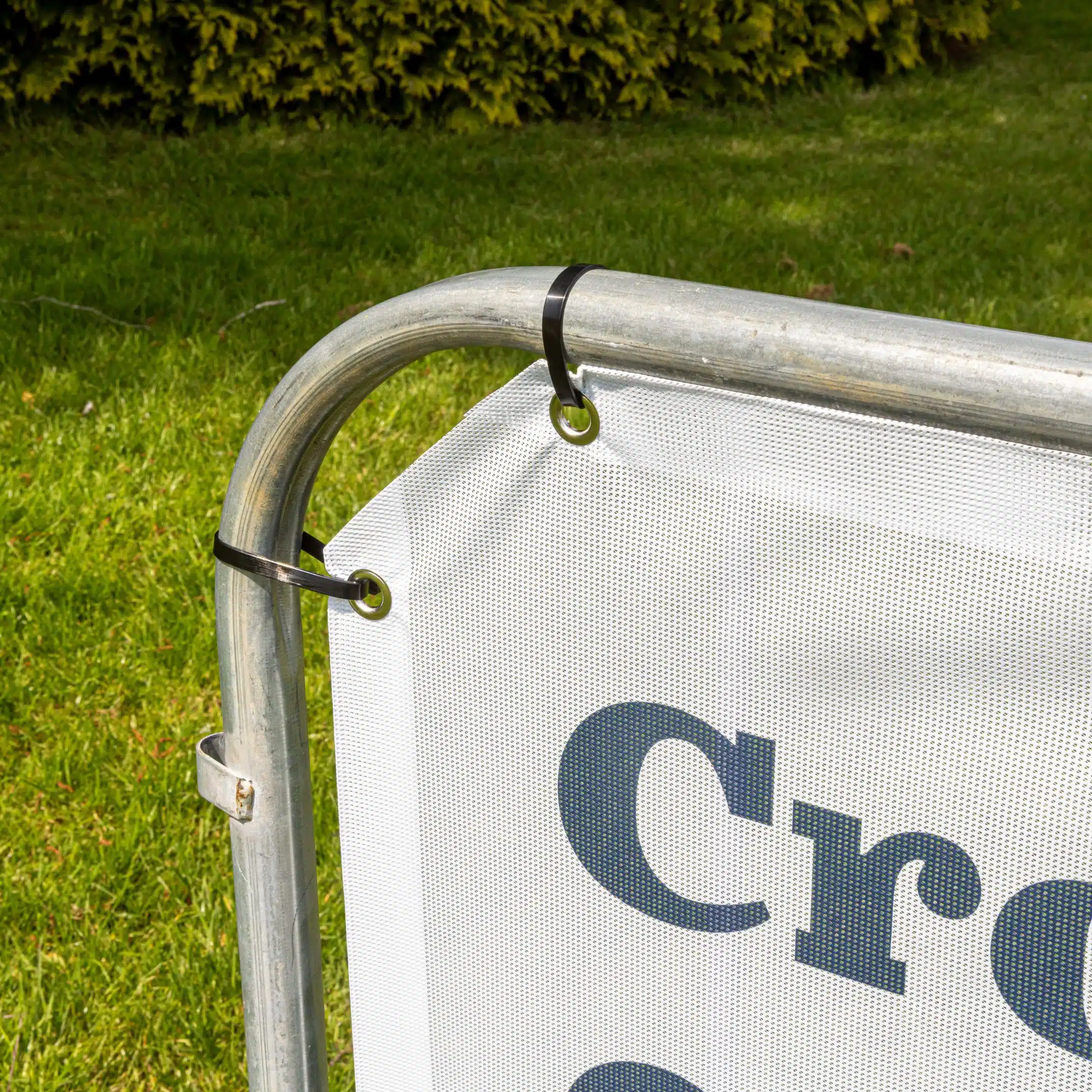 Basic Crowd Control Banners | Newton Mesh